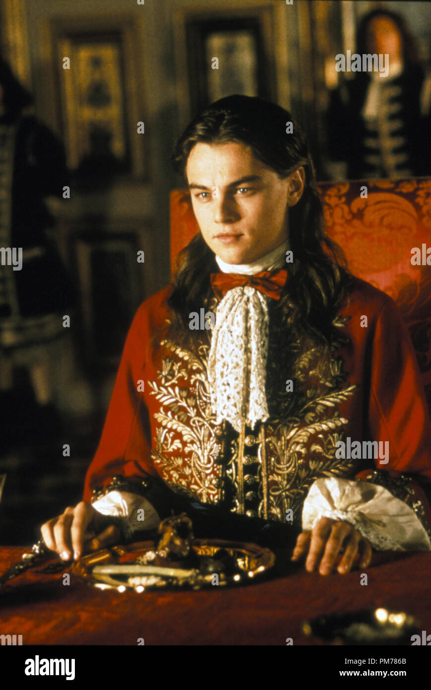 Leonardo dicaprio man in iron mask Banque de photographies et d’images ...