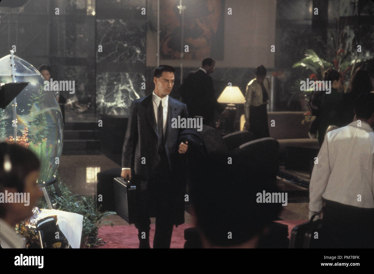 Photo du film de 'Johnny Mnemonic Keanu Reeves' © 1995 TriStar Pictures ...