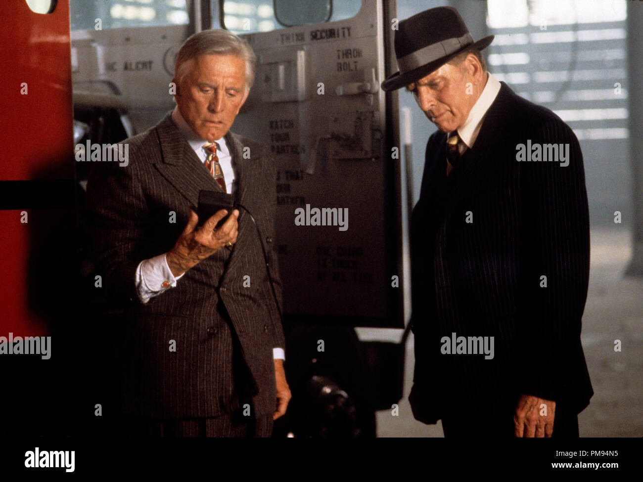 Kirk douglas et burt lancaster Banque de photographies et d’images à haute résolution - Alamy