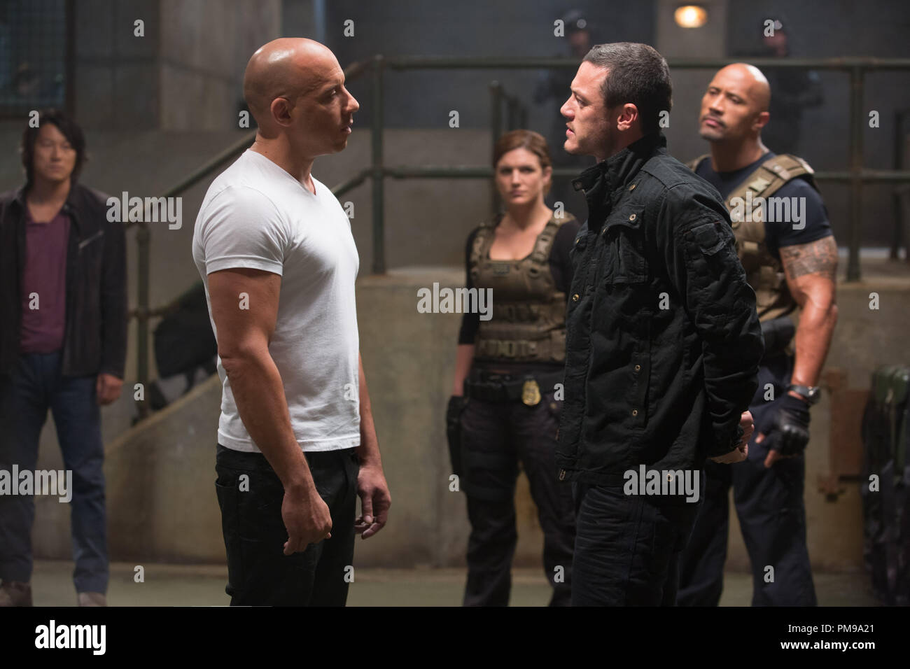 (L à R) (HAN SUNG KANG), Dom (Vin Diesel), Riley (GINA CARANO), Shaw ...