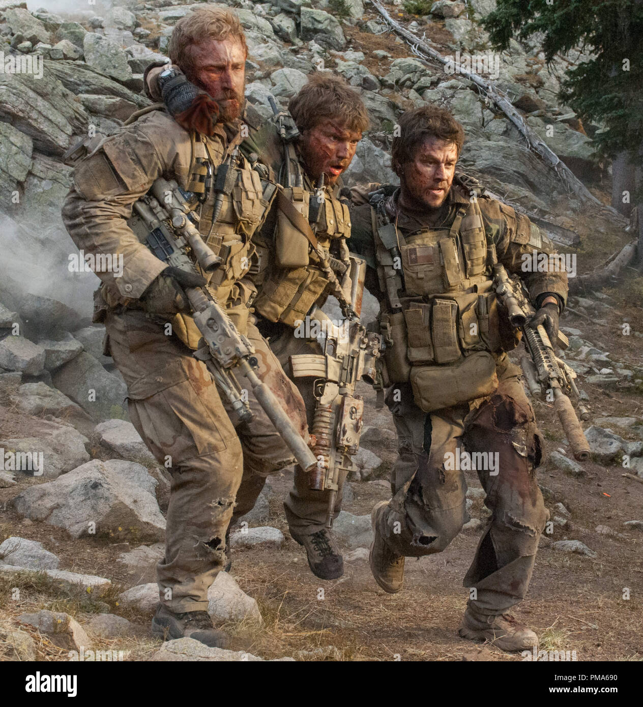 (L à R) Matt 'ax' Axelson (BEN FOSTER), Danny Dietz (Emile Hirsch) et ...