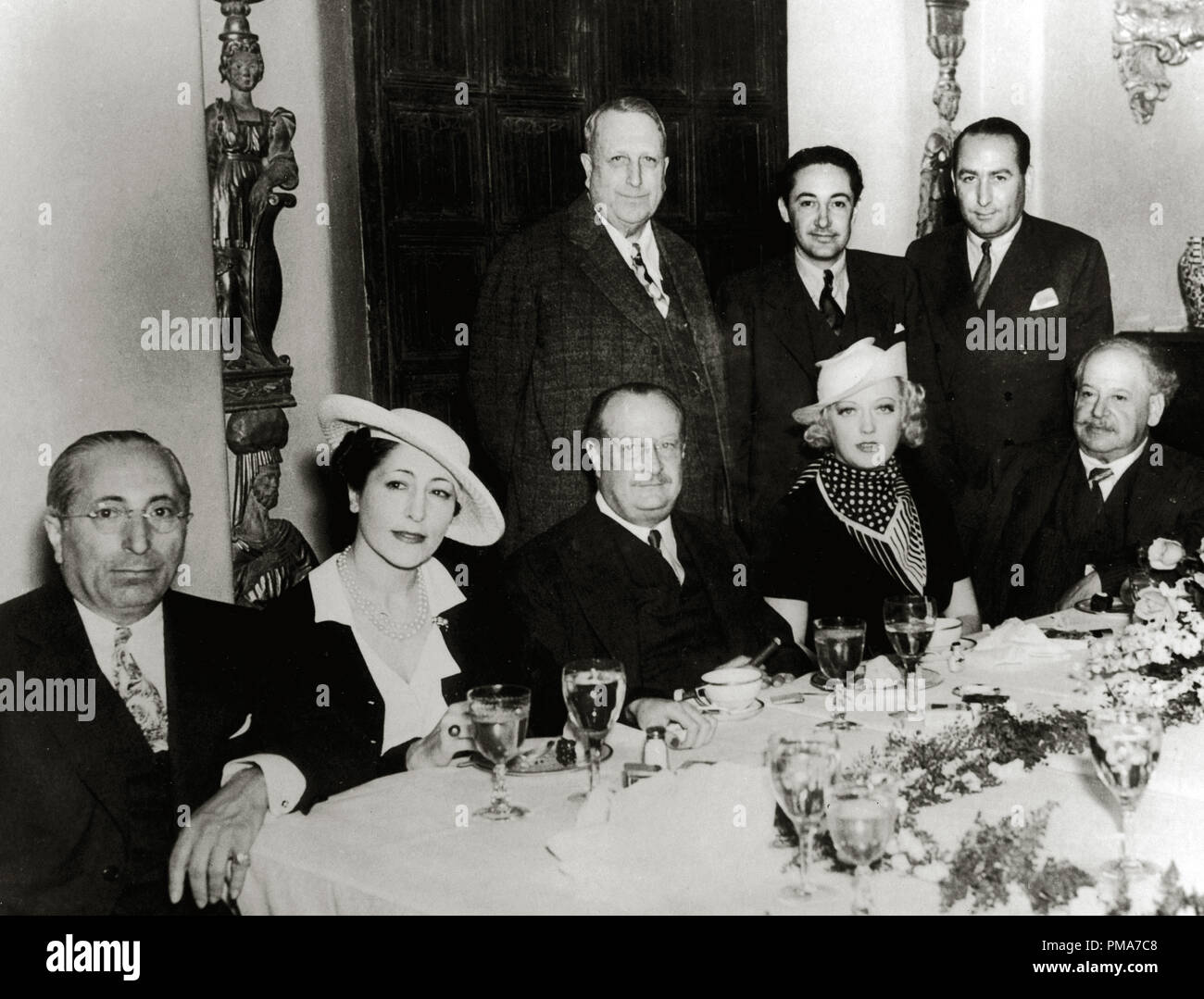 Baronne de rothschild 1935 Banque de photographies et d’images à haute ...