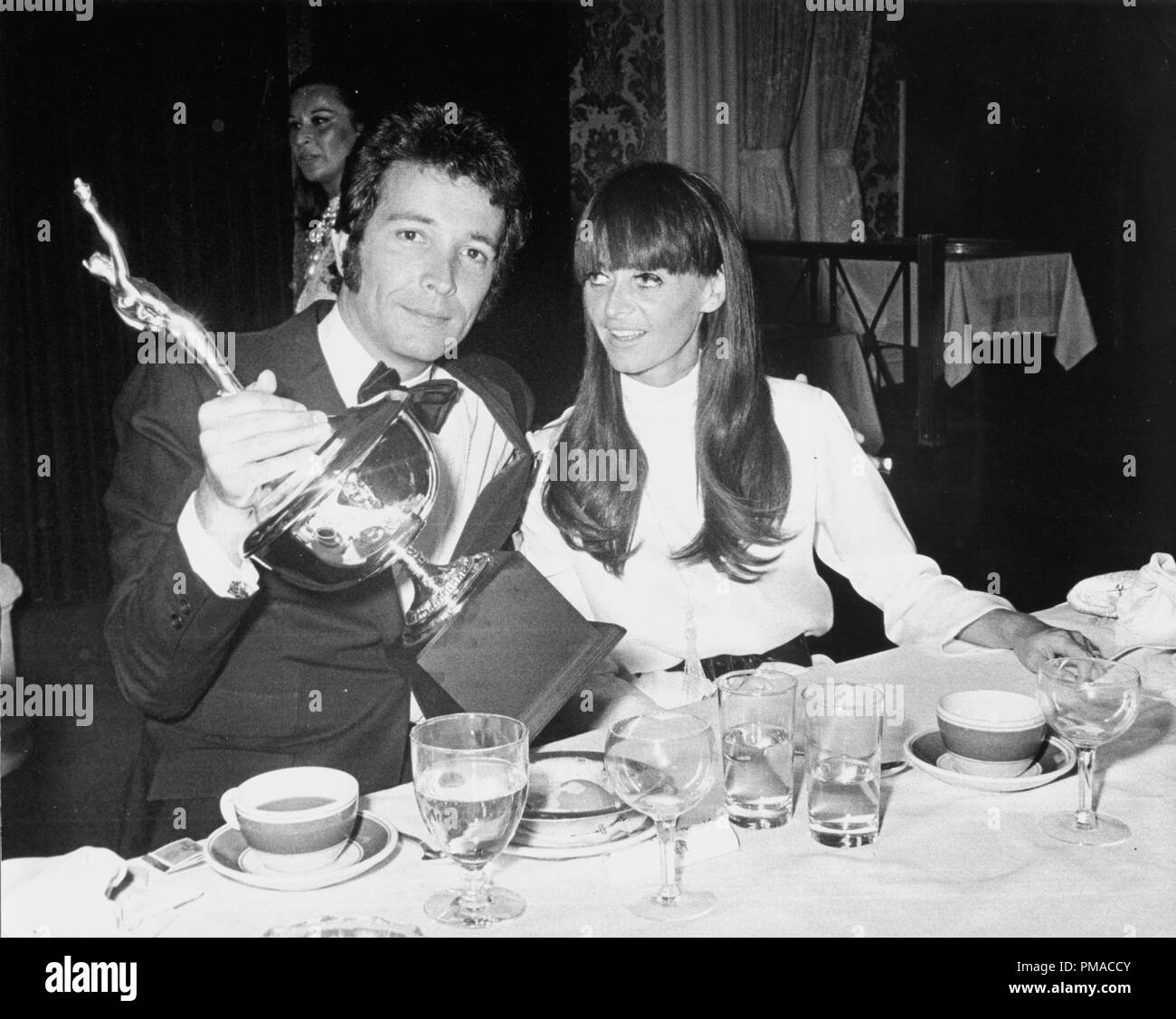 Herb Alpert avec son épouse Sharon vers 1970 © CCR /Le Hollywood ...