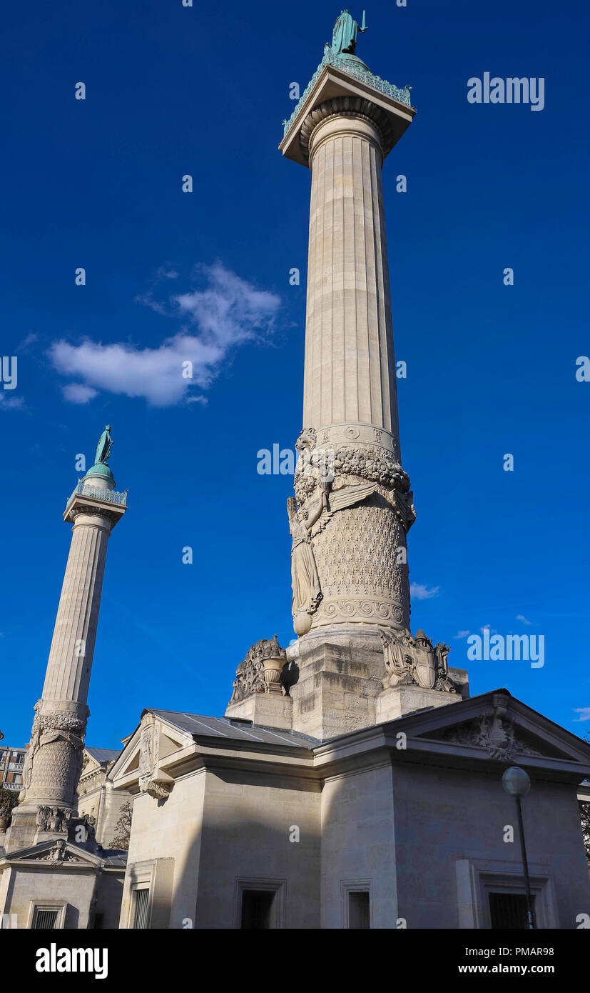 Paris, la belle place de la Nation, colonnes Photo Stock - Alamy