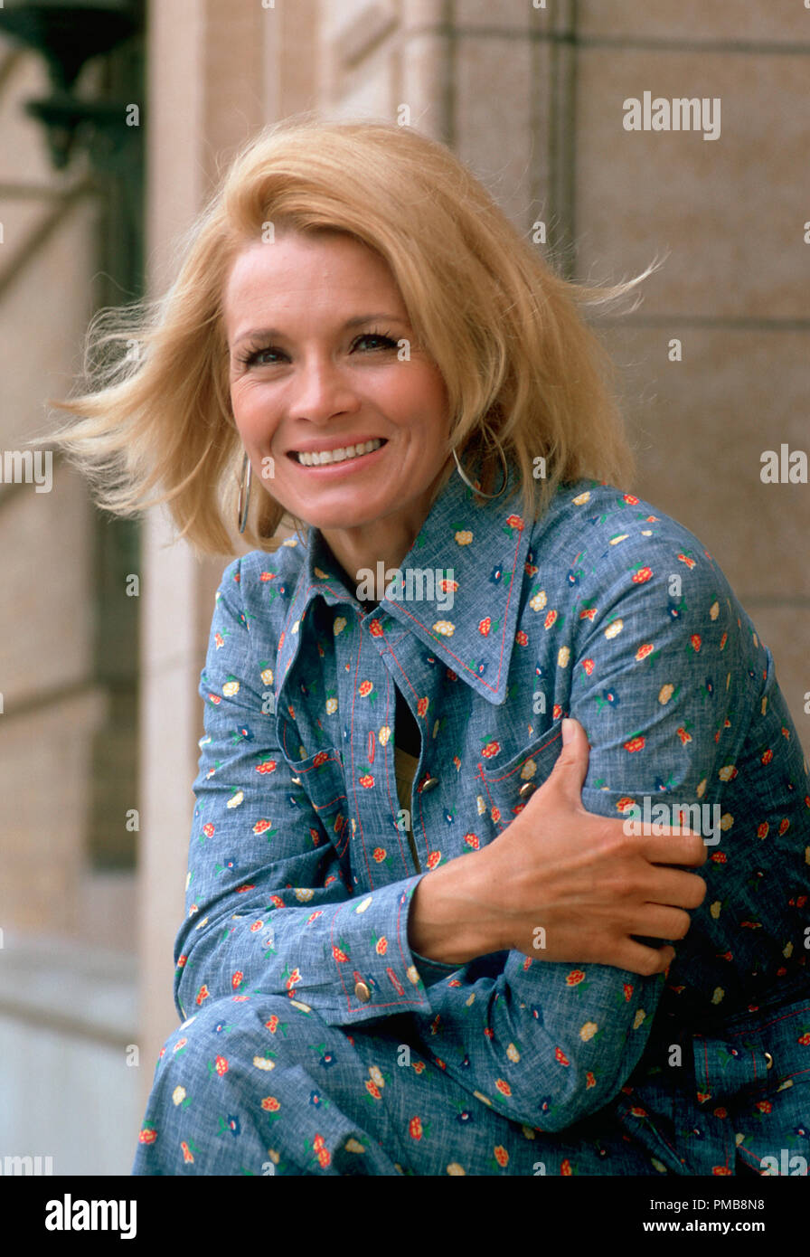Angie Dickinson Police Woman Banque Dimage Et Photos Alamy