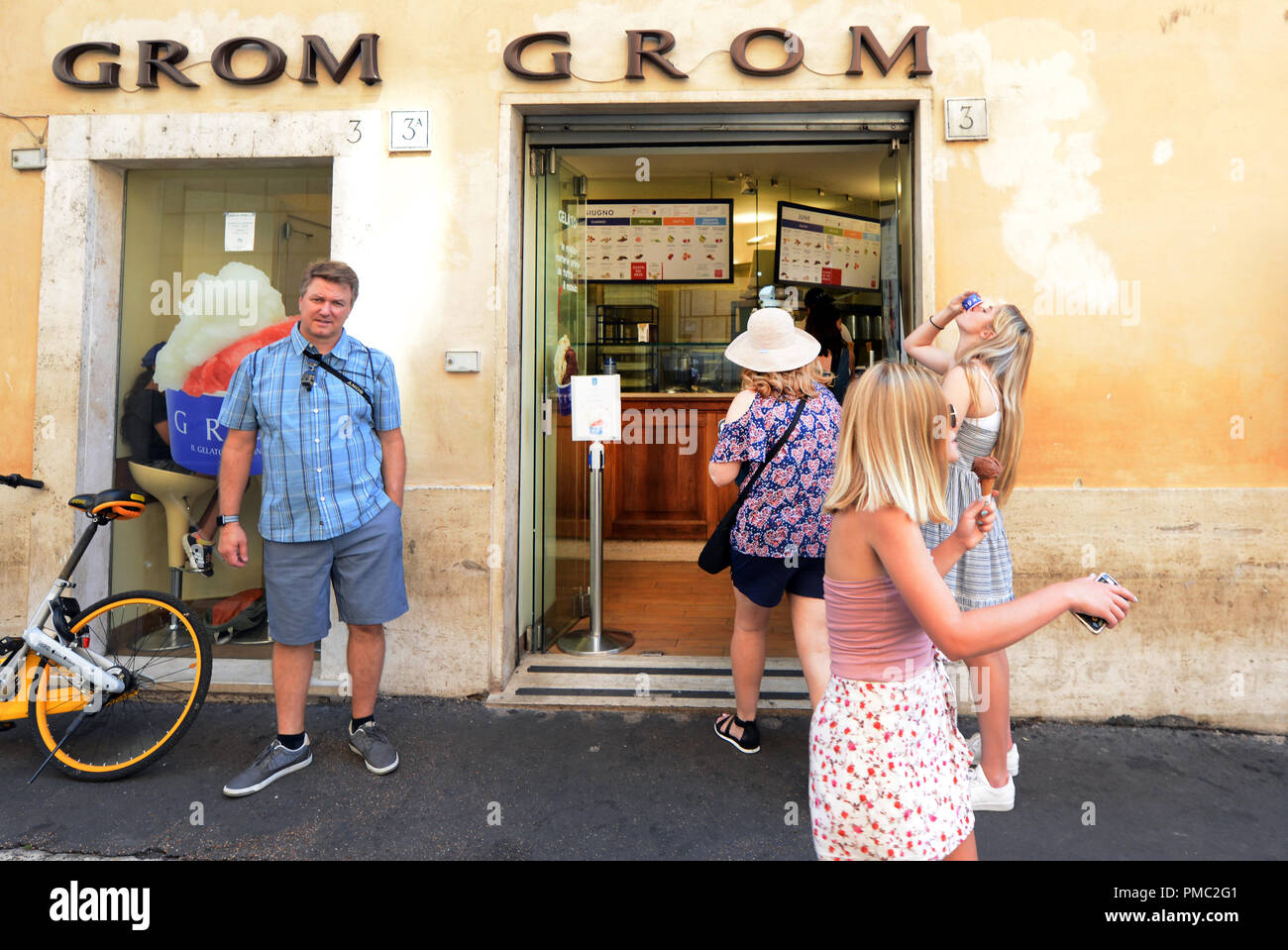 Gelateria grom Banque de photographies et d’images à haute résolution ...