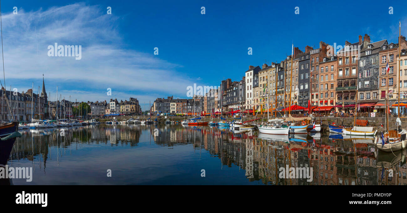 La côte Normande, dans la région appelée "Côte Fleurie - Côte de Grâce ...