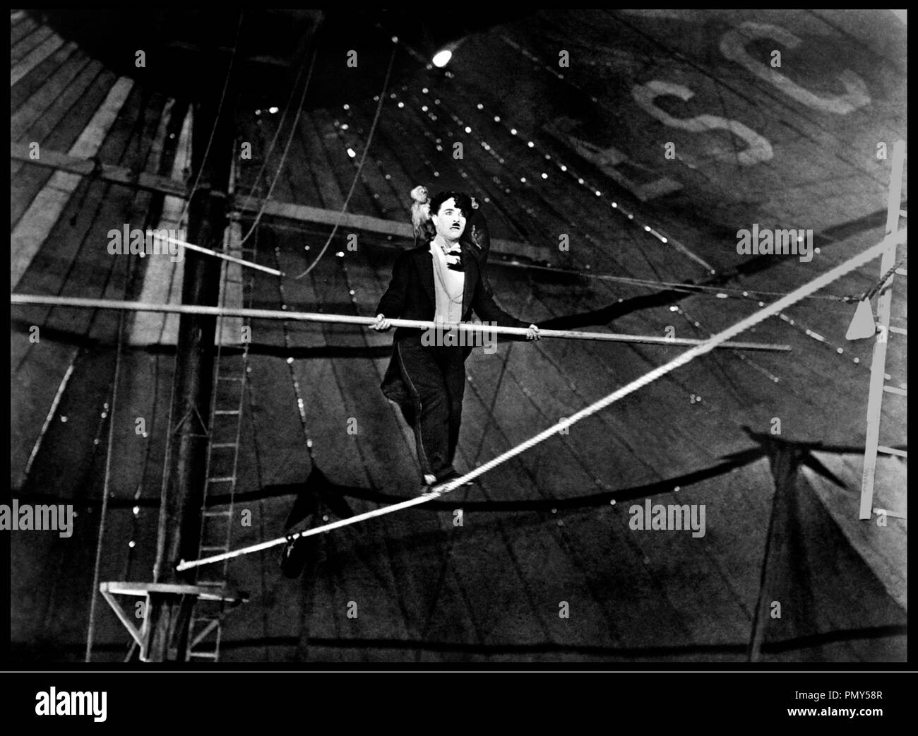 Charles Chaplin 'circus' Photos & Charles Chaplin 'circus' Images - Alamy