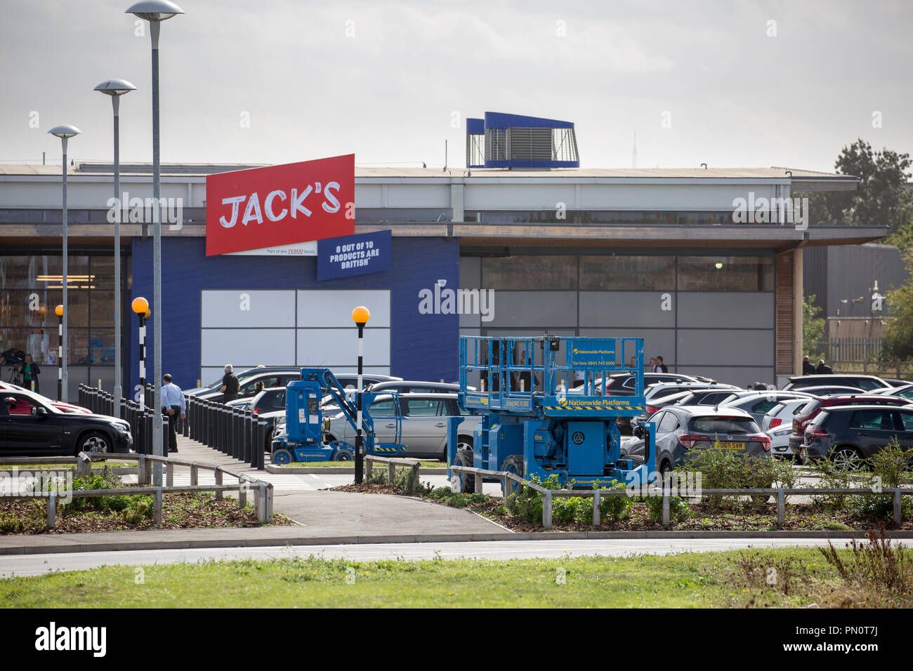 L'image montre le nouveau magasin Tesco appelé Jack's qui a été dévoilé ...