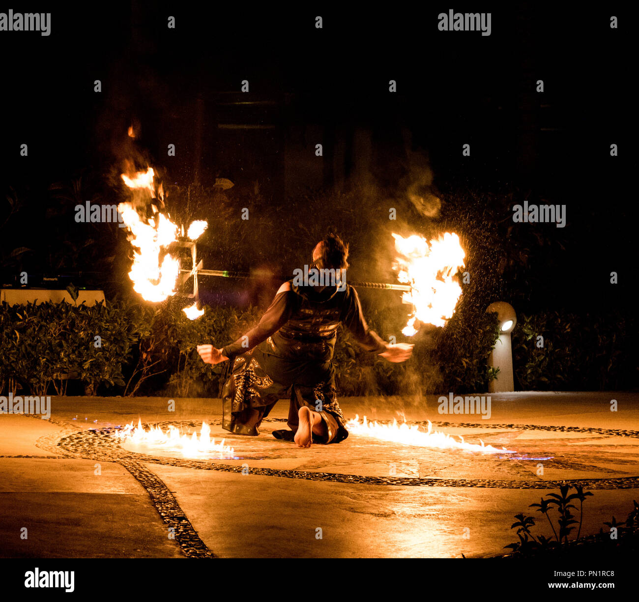 Grandes boules de feu Banque de photographies et d’images à haute ...