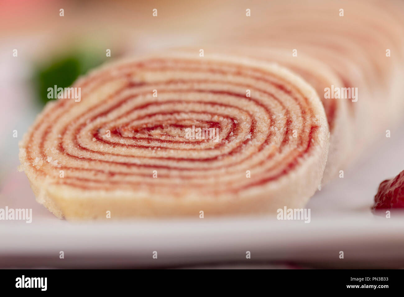 Bolo de rolo (swiss roll, roll) gâteau dessert typiquement brésilien, à ...