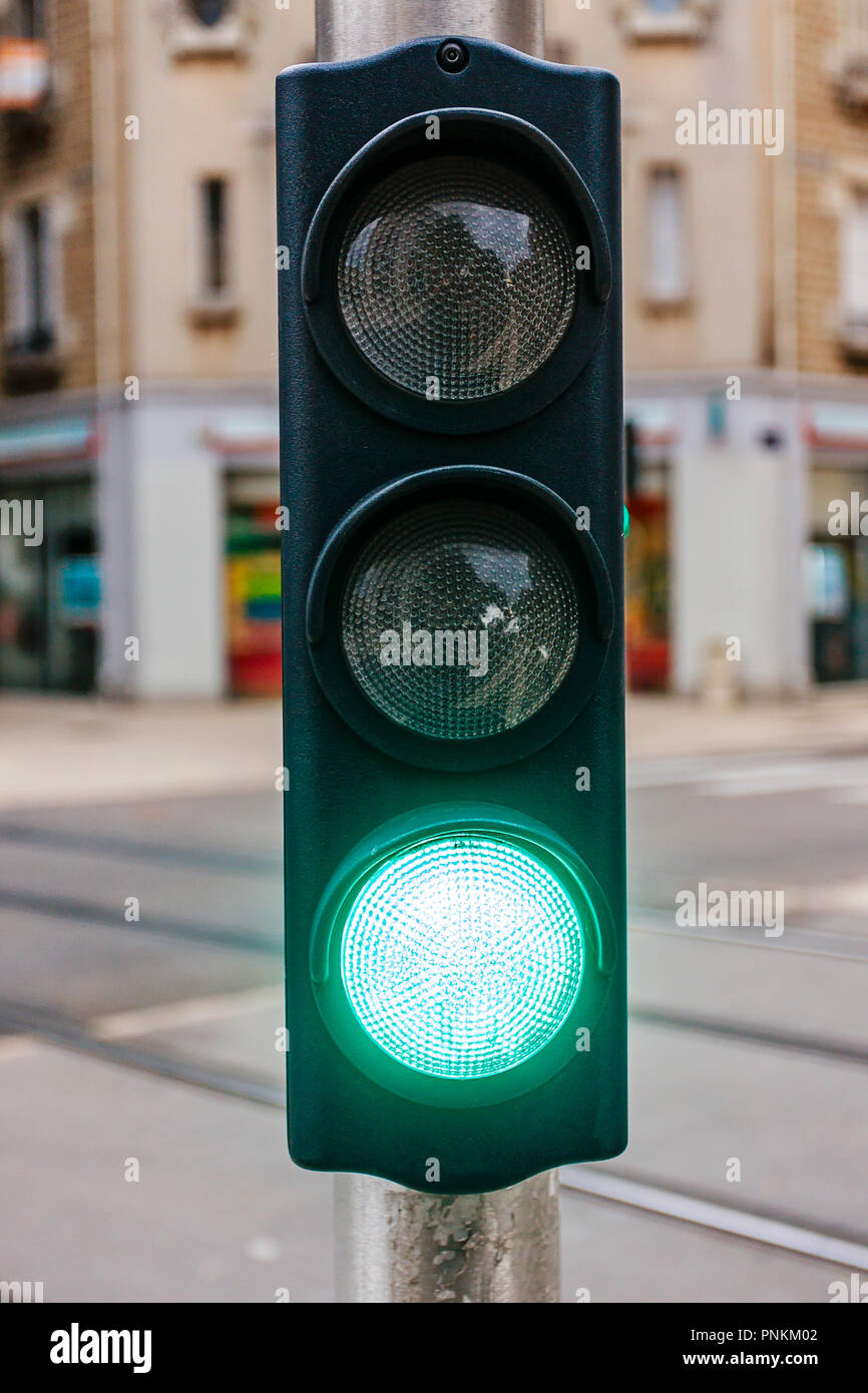 Poteaux de feux de circulation Banque de photographies et d’images à haute résolution - Alamy