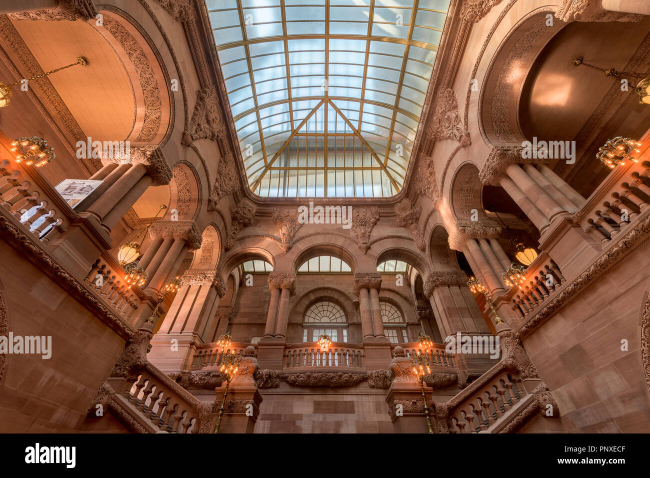 Plafond de l'atrium Banque de photographies et d’images à haute ...