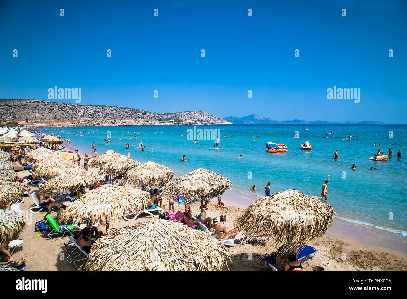 Varkiza beach greece Banque de photographies et d’images à haute ...