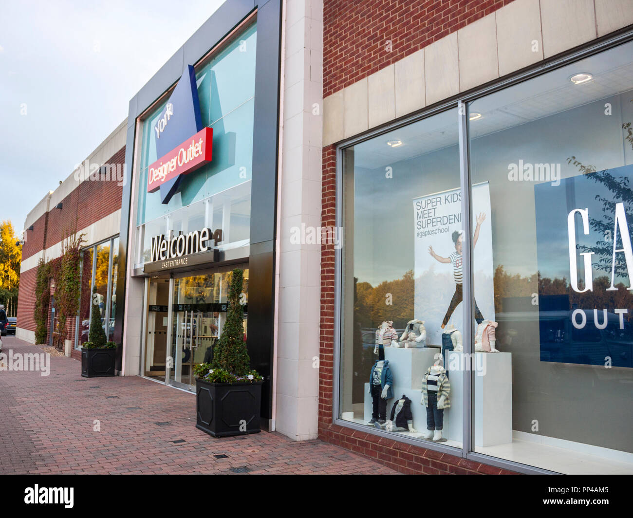 York designer outlet Banque de photographies et d’images à haute ...