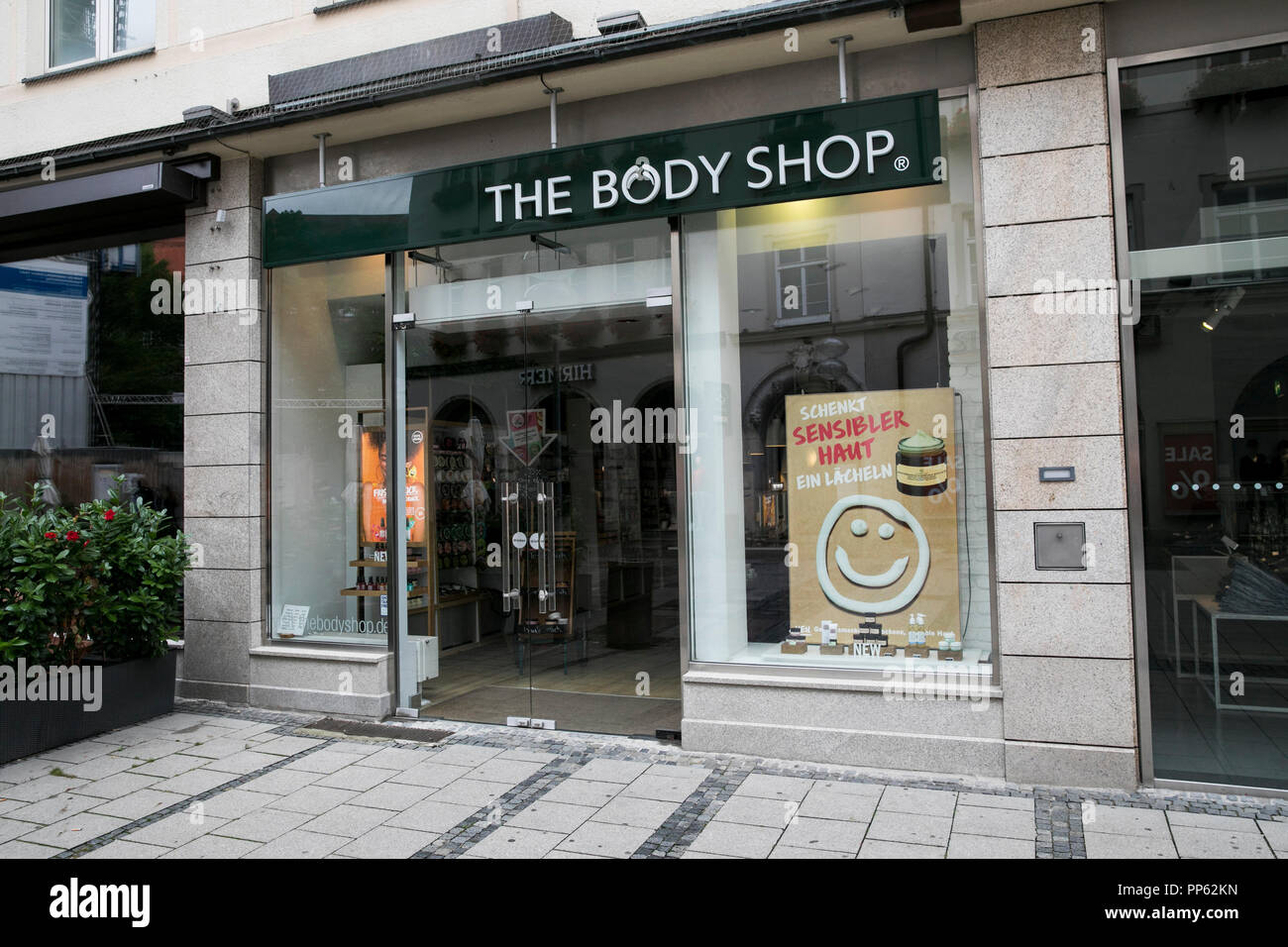 The body shop store logo Banque de photographies et d’images à haute ...