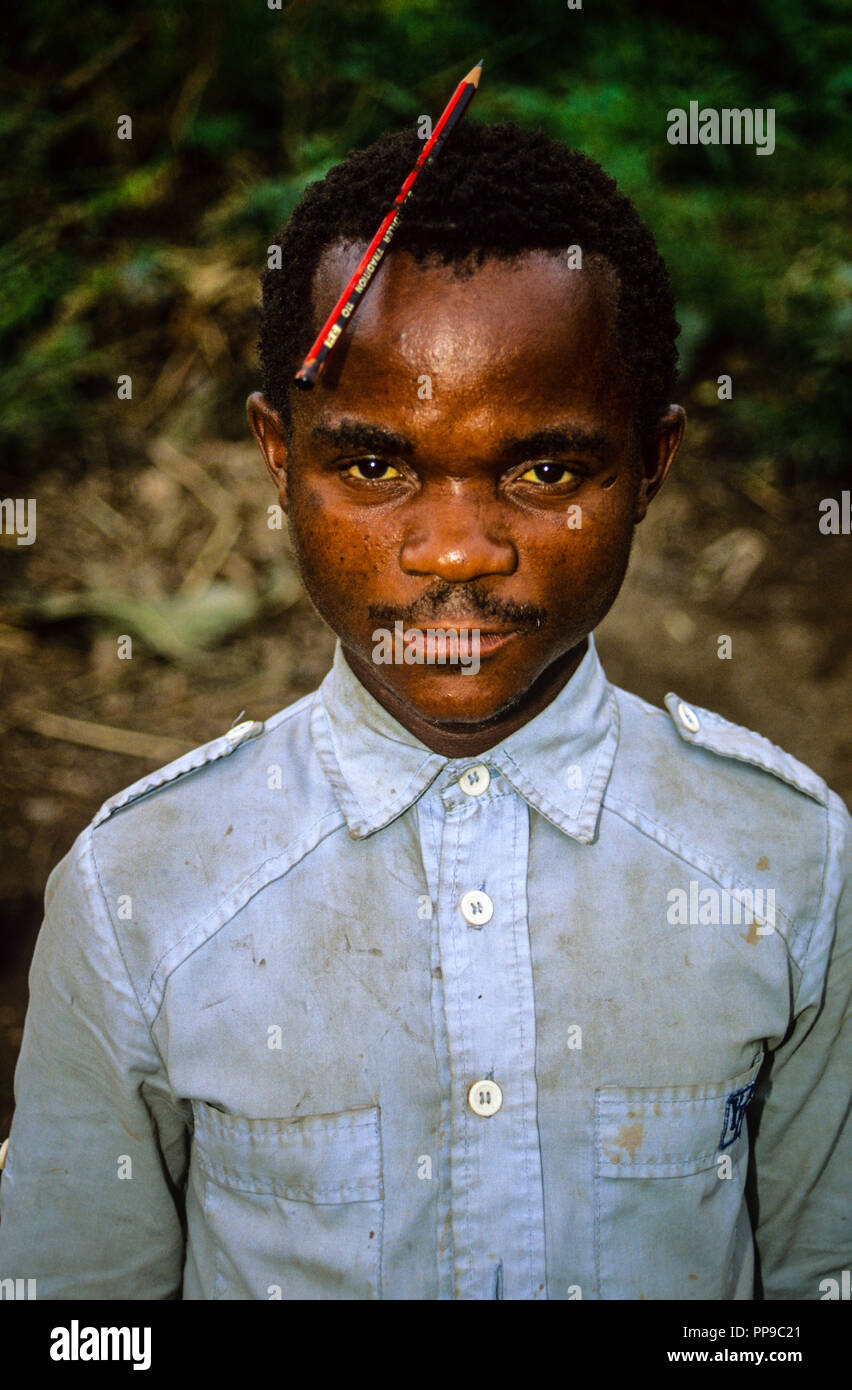 Twa pygmies Banque de photographies et d’images à haute résolution - Alamy