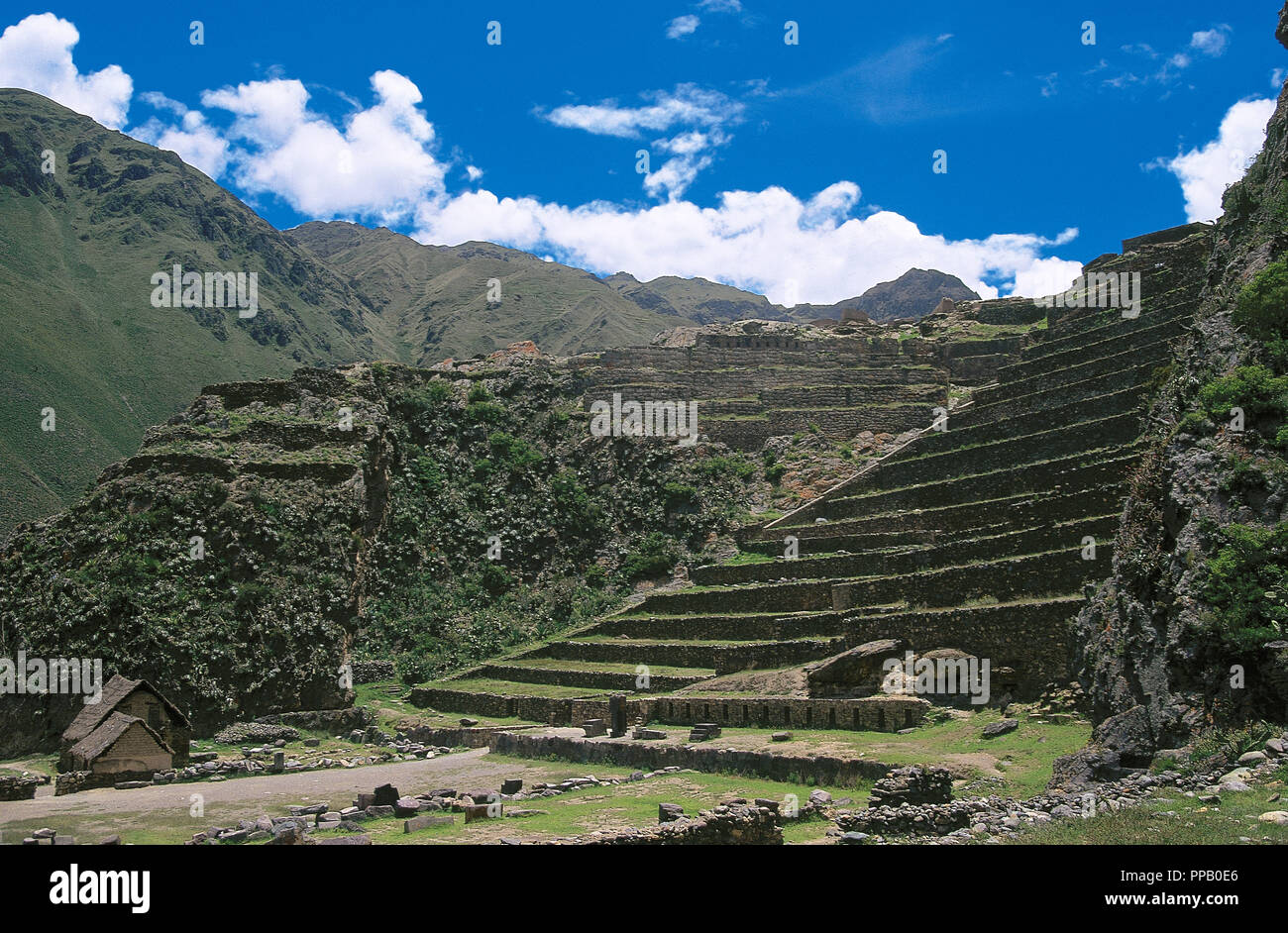 ARTE PRECOLOMBINO. INCA. Le Pérou. FORTALEZA DE OLLANTAYTAMBO. Vista de ...