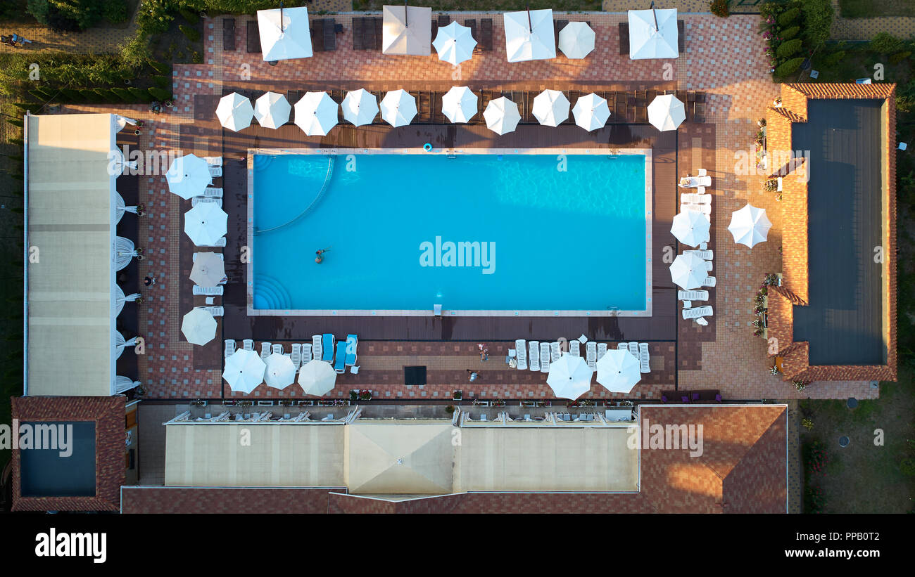 Vue de dessus de piscine Banque de photographies et d’images à haute ...