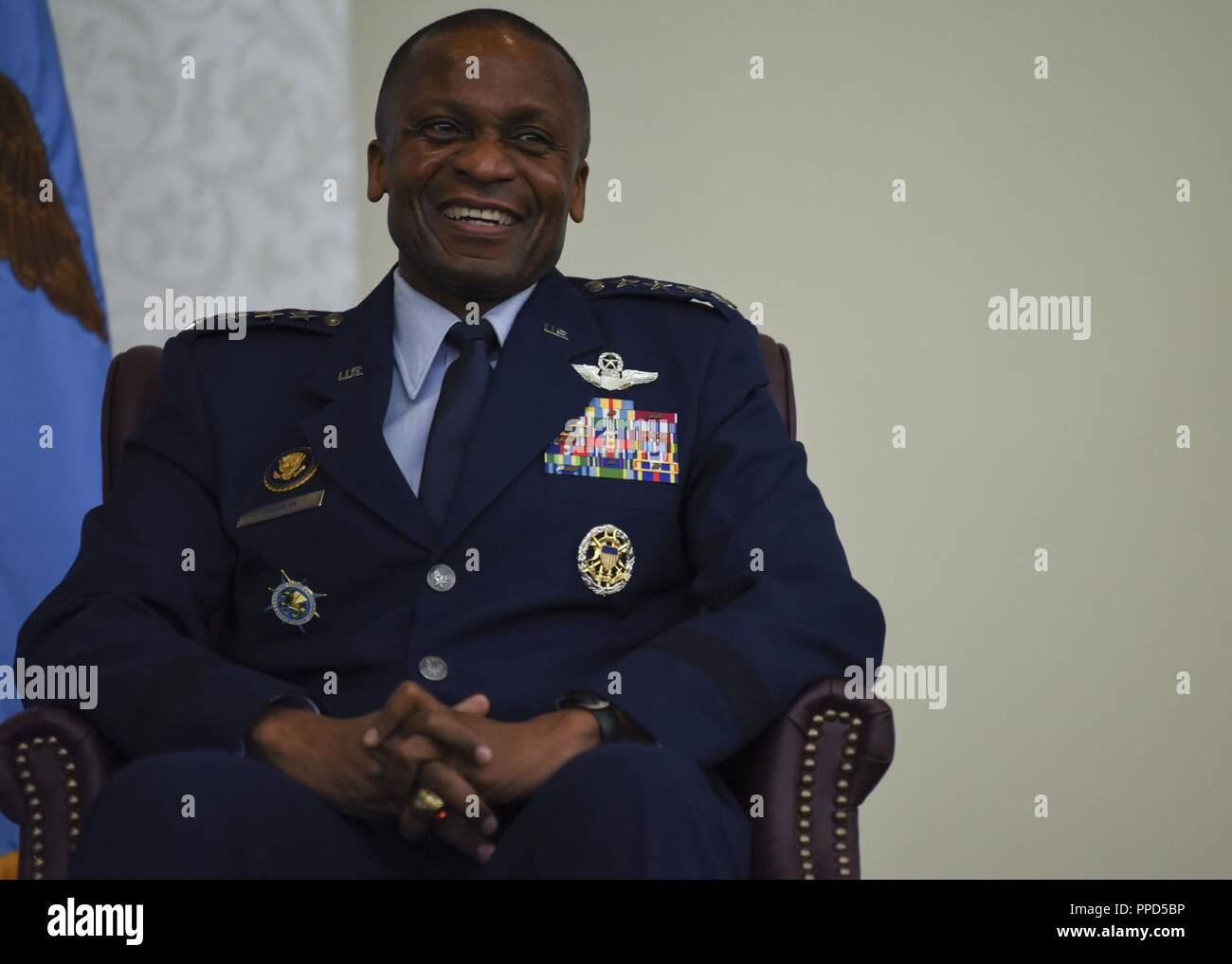U.S. Air Force Général McDew Darren W., ancien commandant de la U.S ...