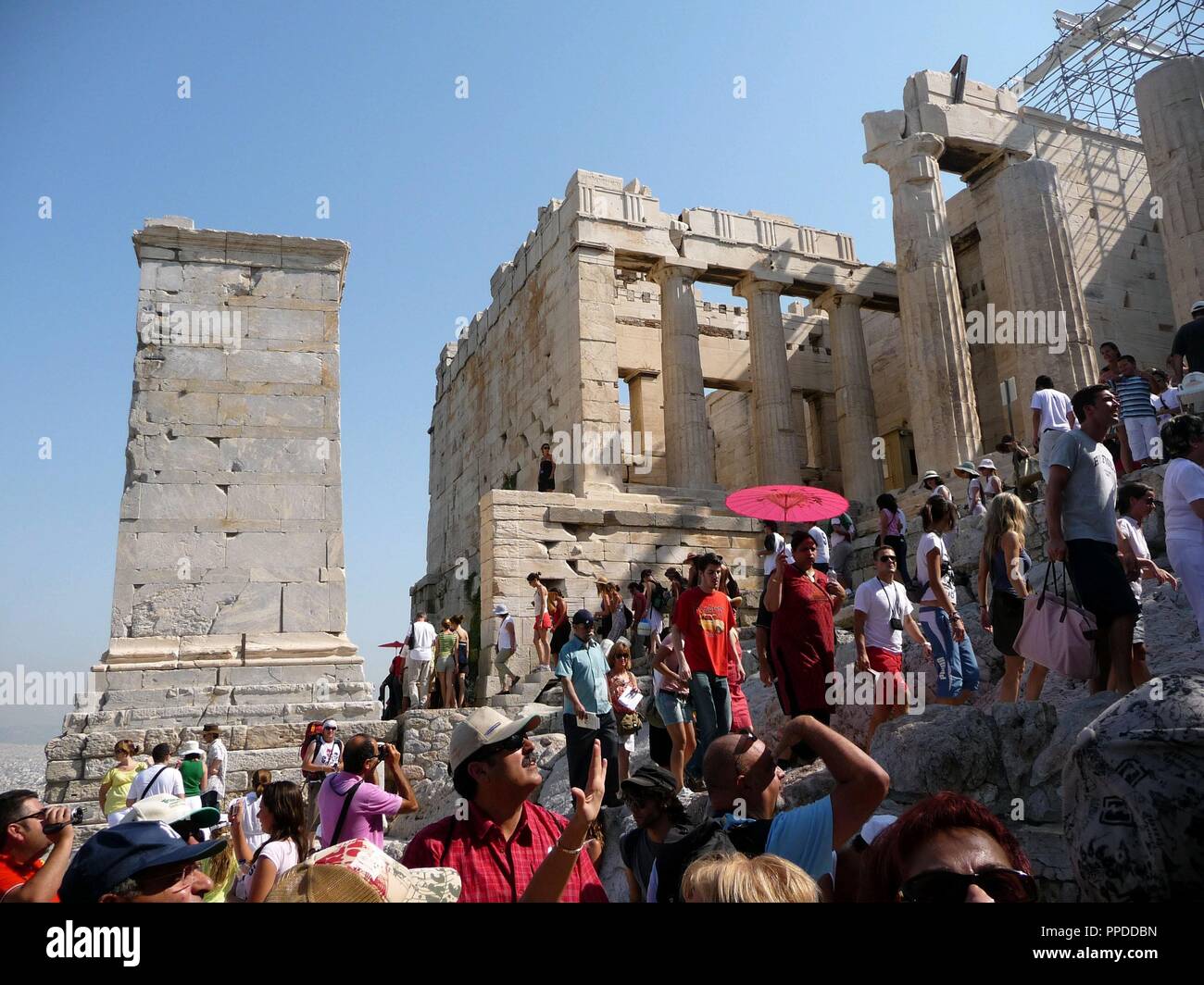 PROPILEOS - ENTRADA A LA MONUMENTALE ACROPOLIS DE ATENAS - SIGLO V AC ...