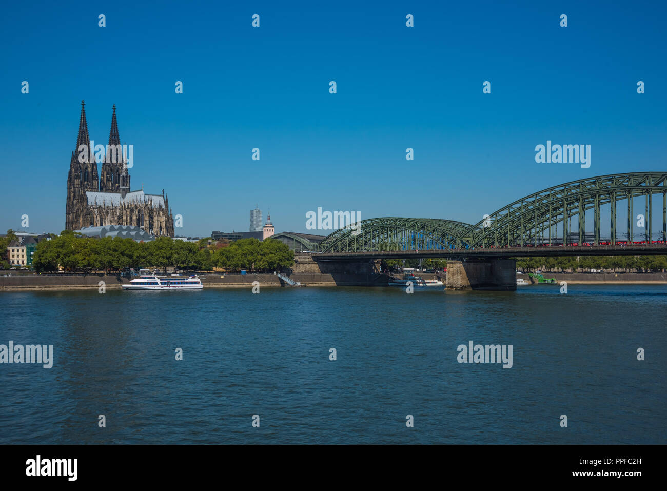 Koln dom Banque de photographies et d’images à haute résolution - Alamy