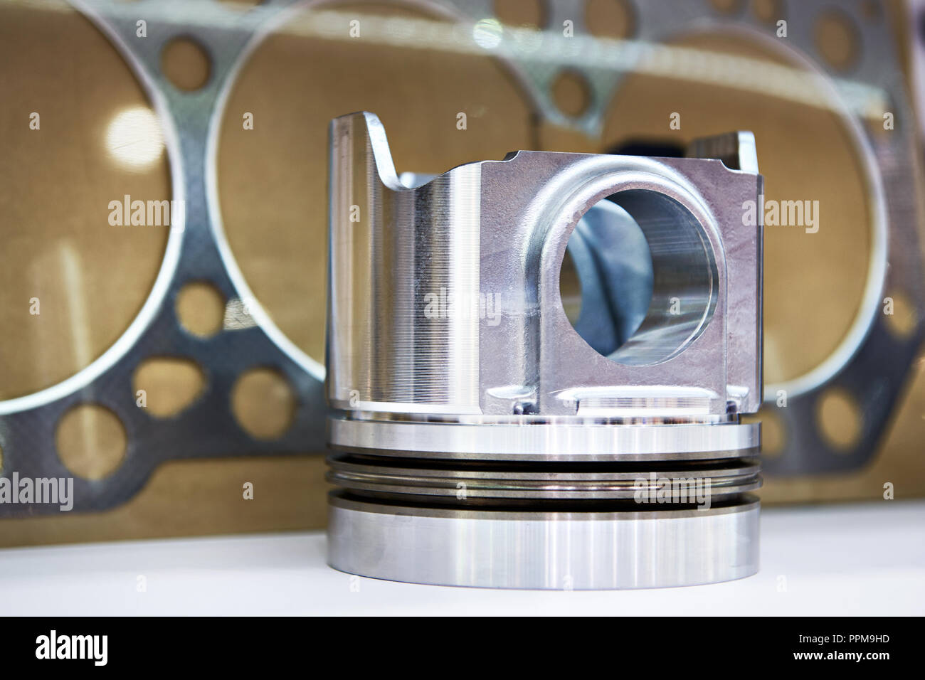 Piston cylinder Banque de photographies et d’images à haute résolution ...