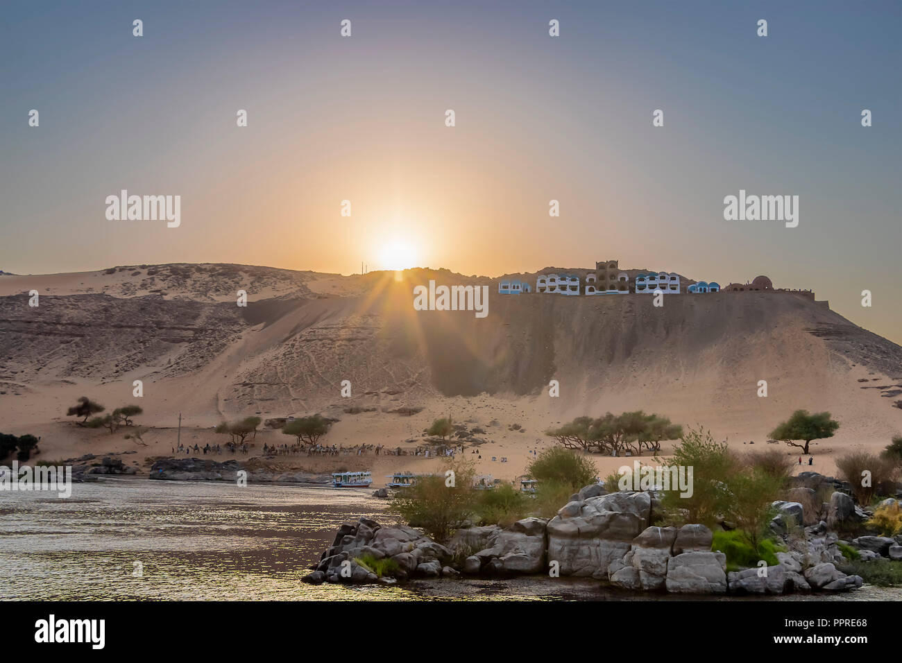 Femmes nubiennes Banque de photographies et d’images à haute résolution ...