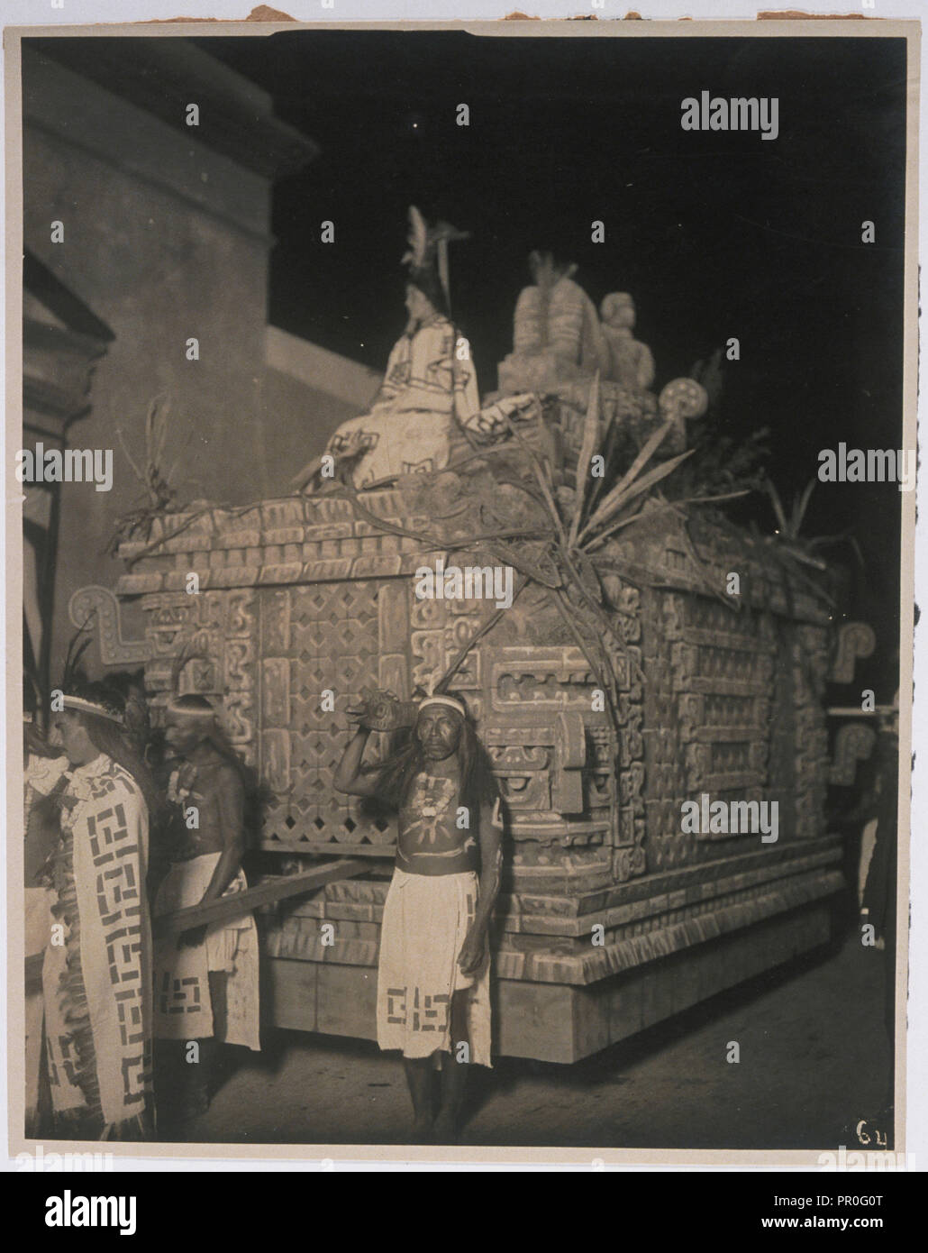 Chac mool altar Banque de photographies et d’images à haute résolution ...