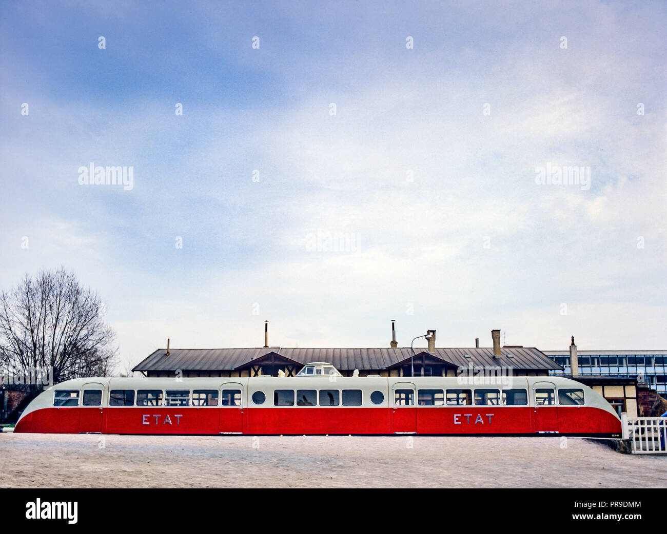 L'autorail Bugatti Présidentiel, type ZZy24408, construit en 1934, l ...