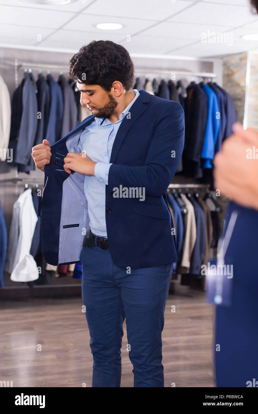 Homme 33 ans Banque de photographies et d’images à haute résolution - Alamy