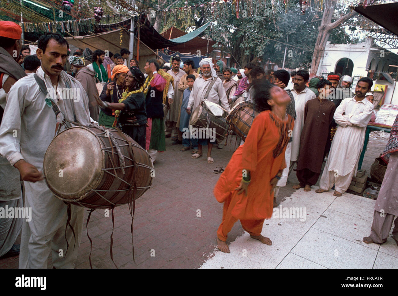 Sufi temple Banque de photographies et d’images à haute résolution - Alamy