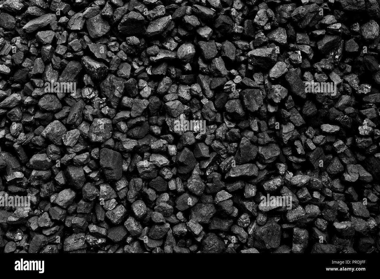 Un tas de charbon naturel noir, photo de fond des mines de charbon, la ...