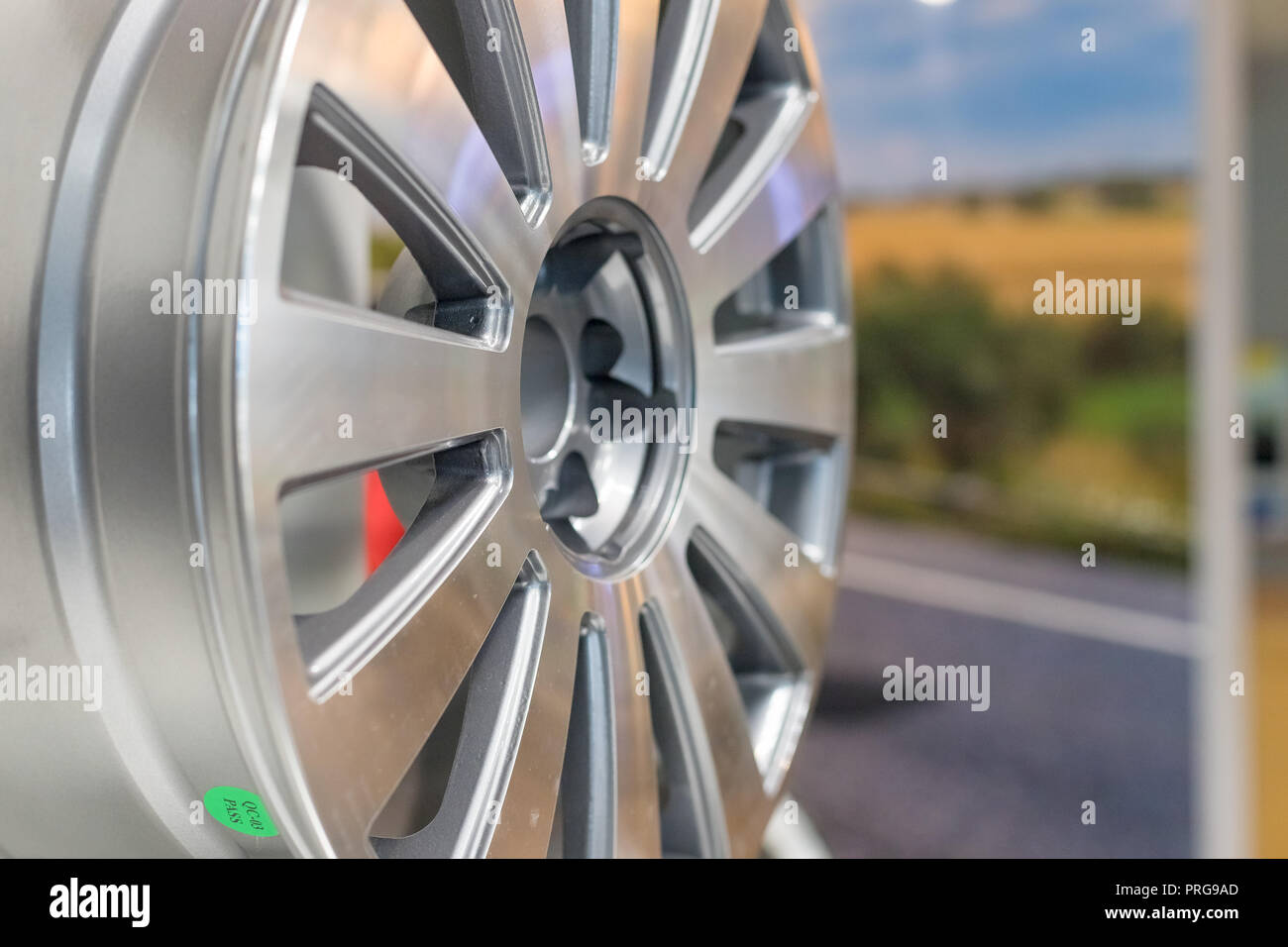 Metal disc roue pour la voiture lors d'une exposition.focus sélectif ...
