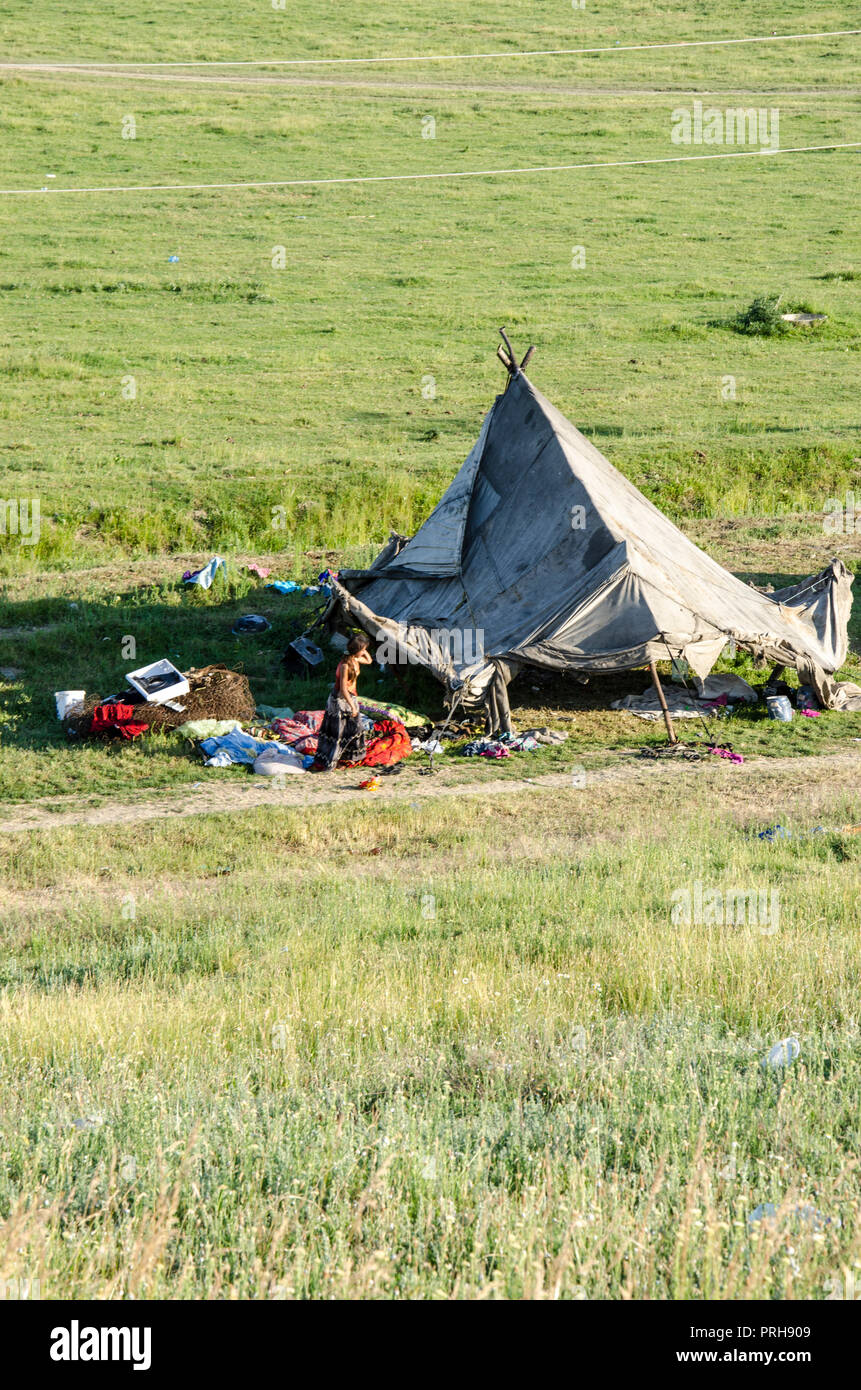 Camp de gitans roumains - Editorial - Le racisme - Discrimination ...