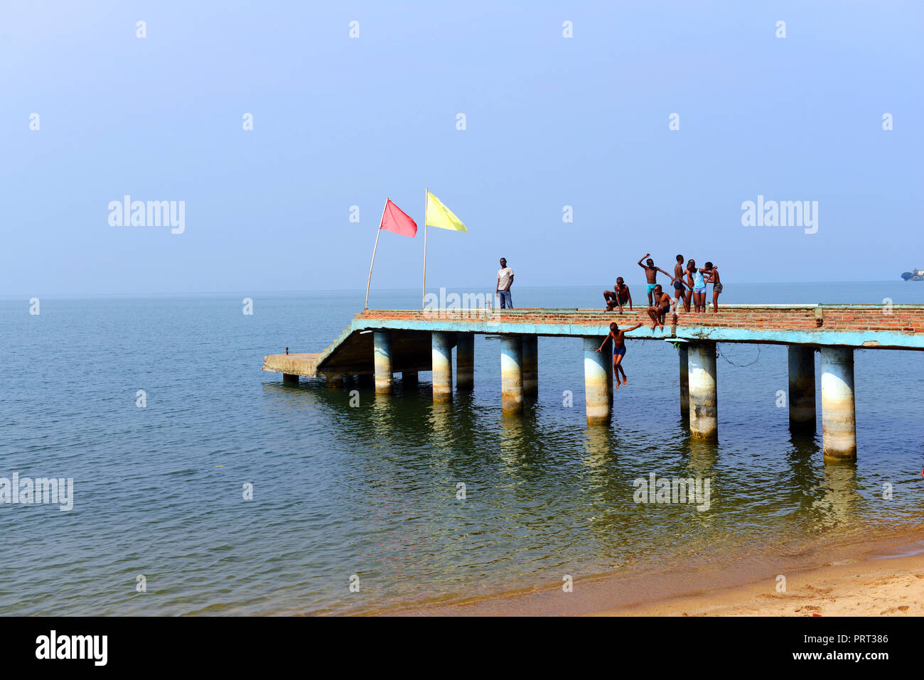 Lake kivu gisenyi rwanda Banque de photographies et d’images à haute ...