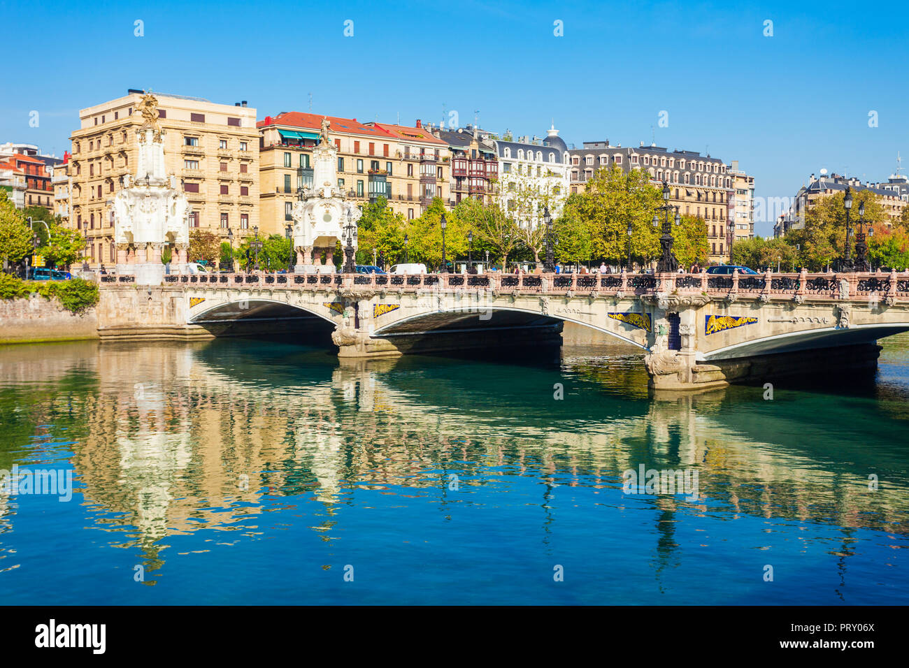 Pont maria de san sebastian Banque de photographies et d’images à haute ...