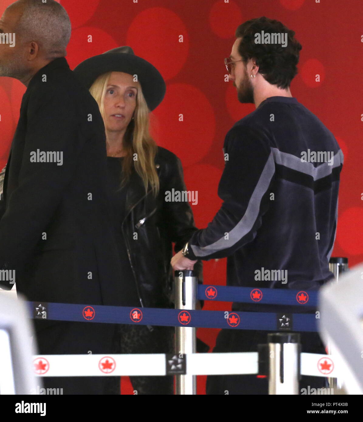 Aaron Taylor Johnson et Sam Taylor Wood partent de l'aéroport LAX à Los ...