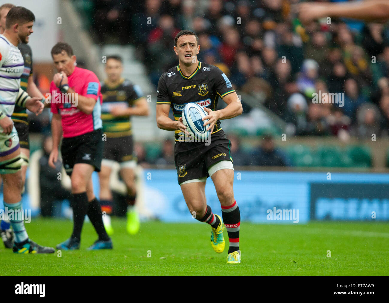 London, UK. 6 octobre 2018. Alex Mitchell de Northampton Saints au ...