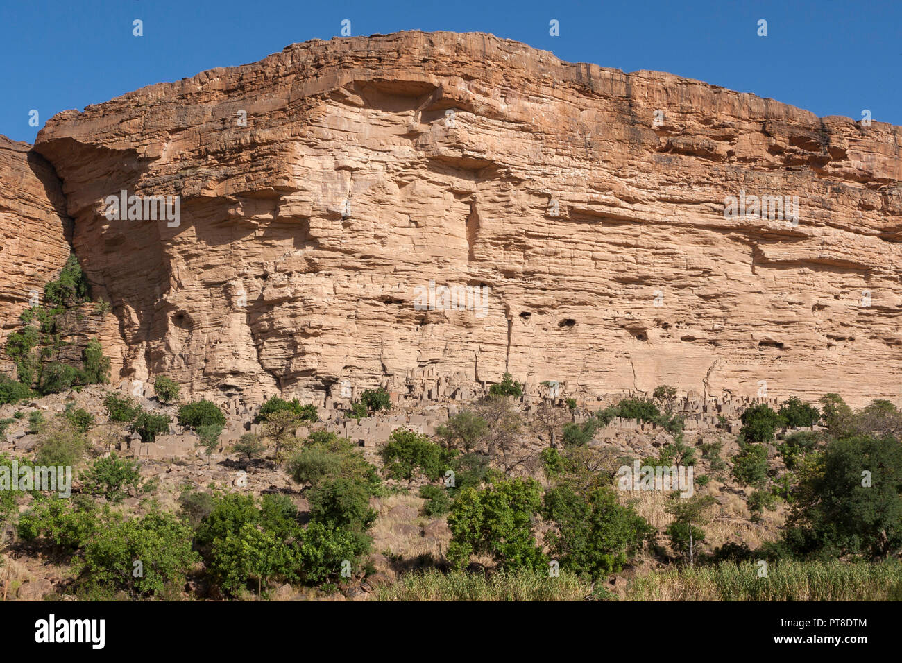 Terre dogon falaise de bandiagara Banque de photographies et d’images à ...