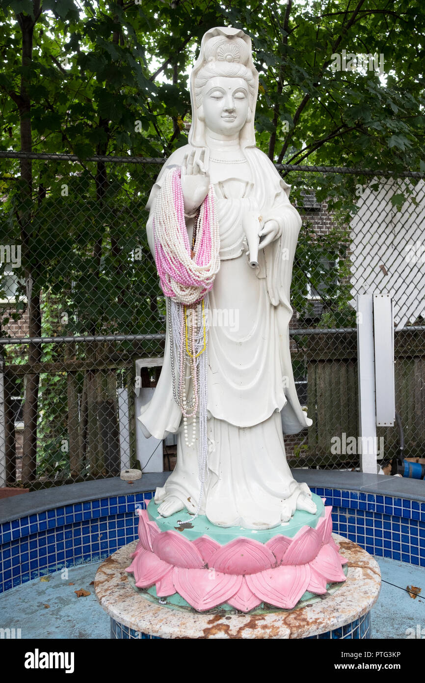 Wat bouddha thai thavorn vanaram Banque de photographies et d’images à ...