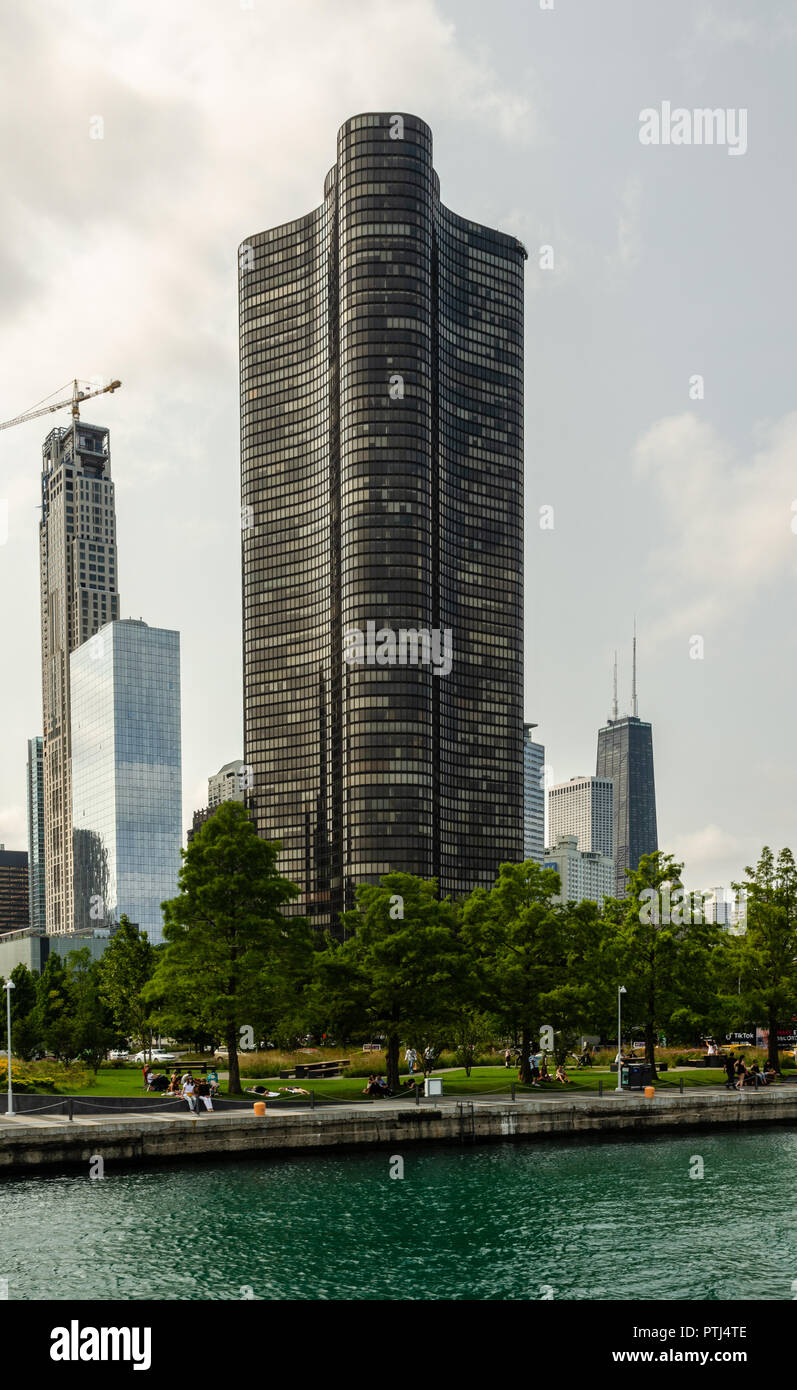 Lake point tower Banque de photographies et d’images à haute résolution ...