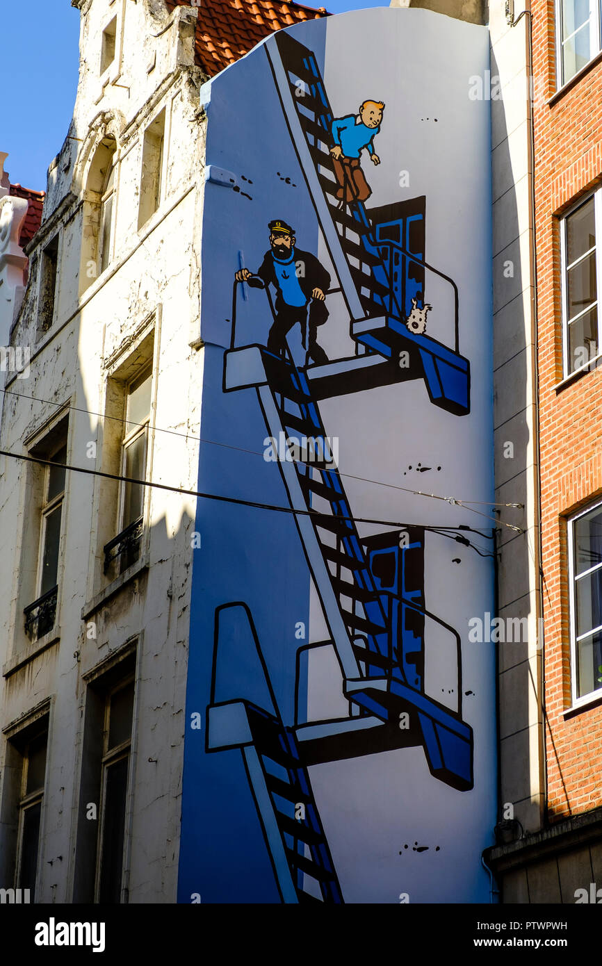 Tintin street art Banque de photographies et d’images à haute ...
