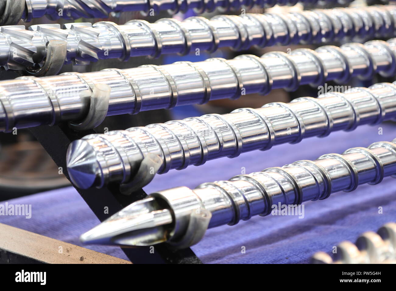 Presse à vis de rechange pour machine à injection de plastique ...