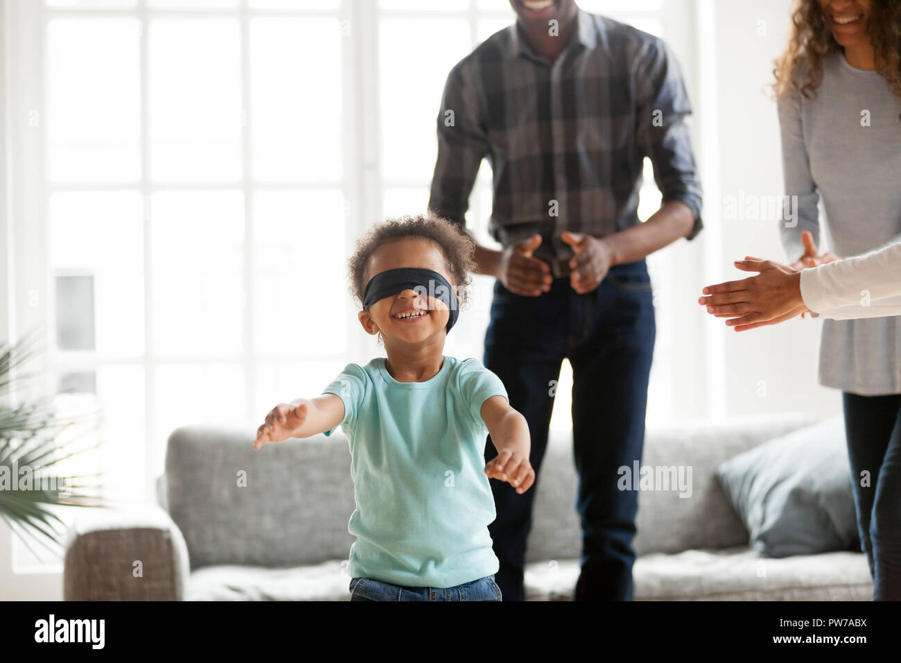 Famille africaine heureuse Banque de photographies et d’images à haute ...