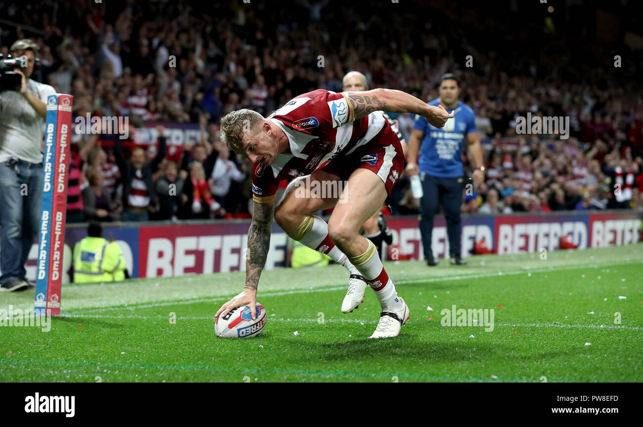 Scores de wigan warriors dominic manfredi Banque de photographies et d ...