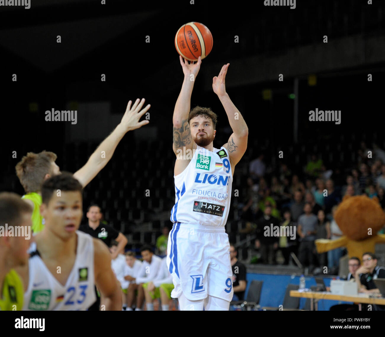 Dominique johnson Banque de photographies et d’images à haute ...