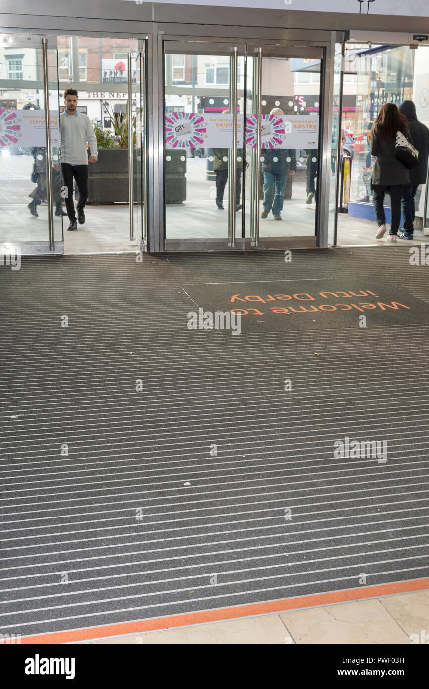 Derby intu Banque de photographies et d’images à haute résolution - Alamy