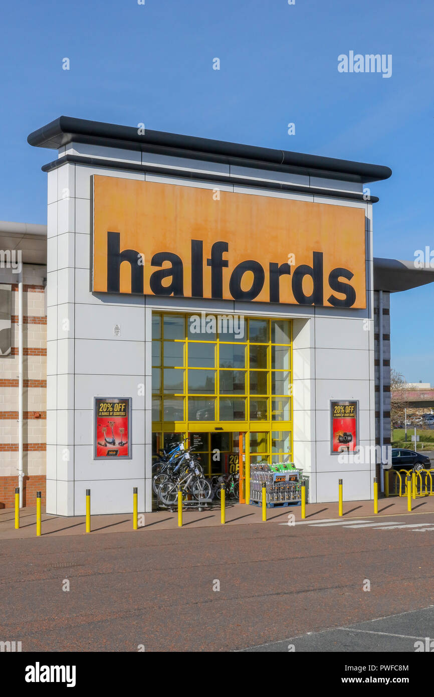 Halfords ripspeed bikehut Banque de photographies et d’images à haute ...