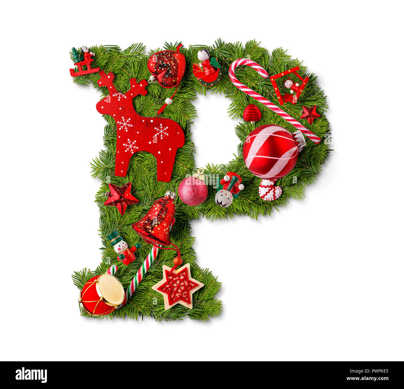 Lettre de l'alphabet de Noël P isolated on white Photo Stock - Alamy